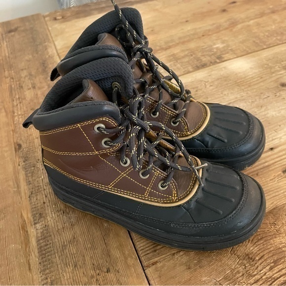 Nike | Shoes | Rare Nike Acg Woodside Duck Boots Dark Gold Leaf Brown ...